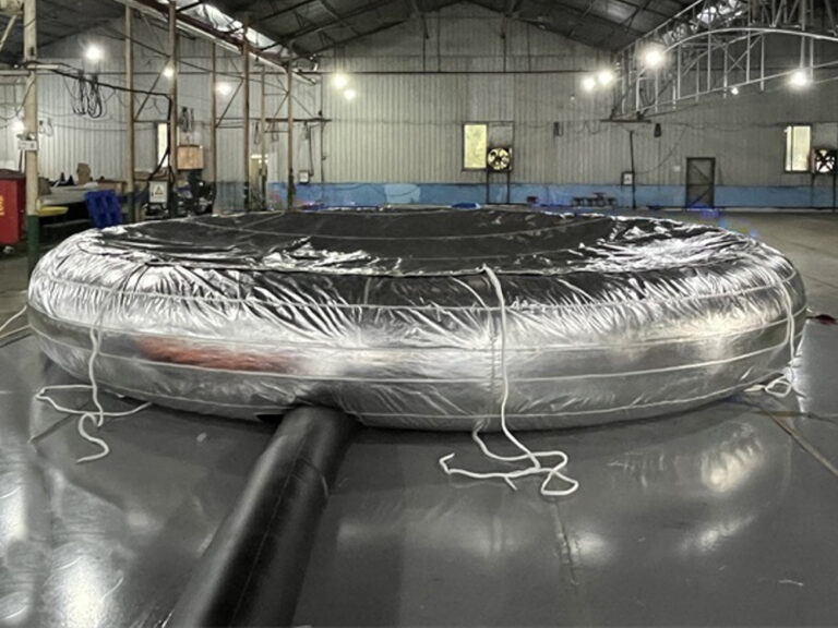 Inflatable insulated isolation barriers